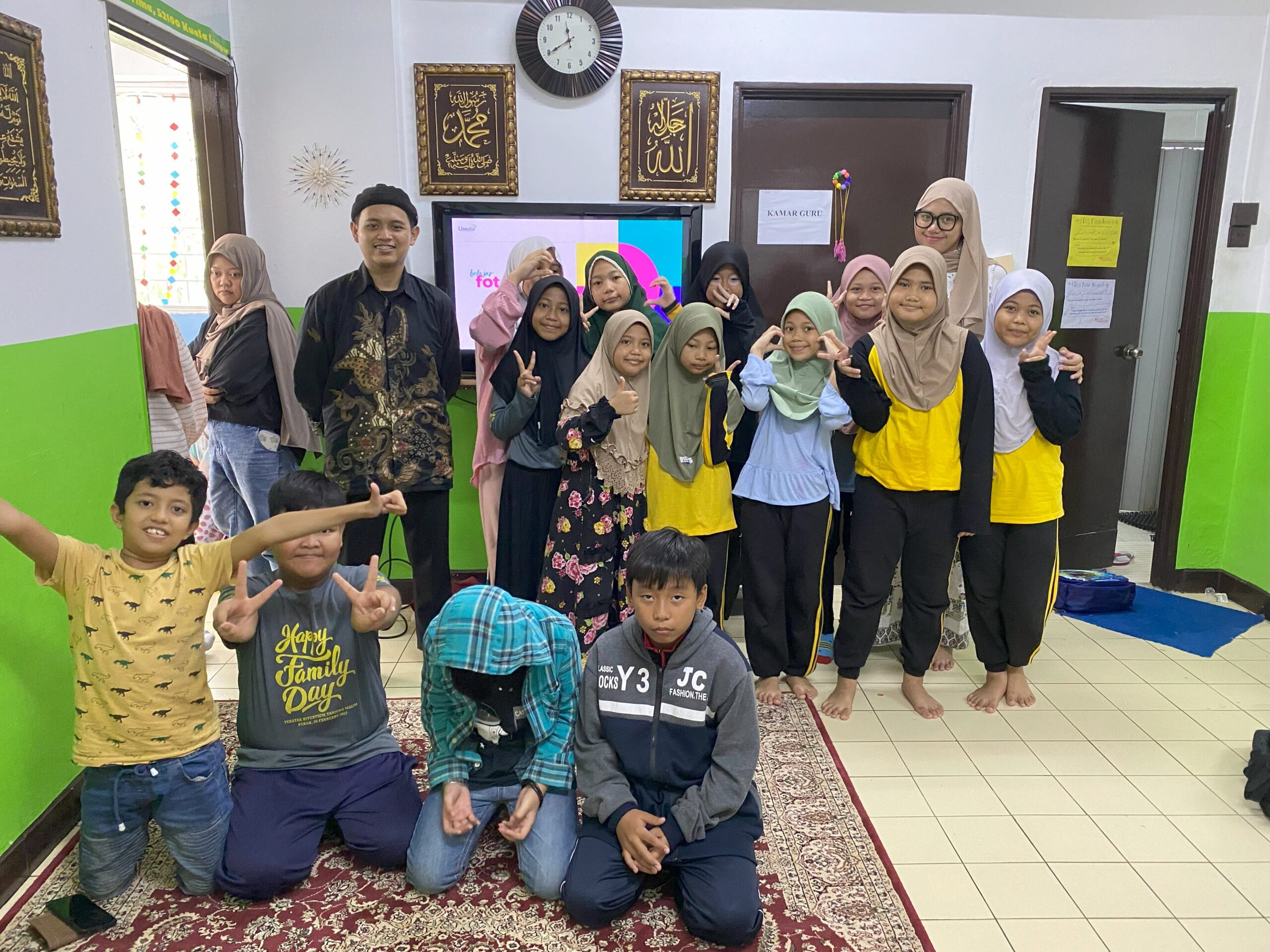 Mahasiswa Ilmu Komunikasi UMSIDA berkontribusi dalam International ...